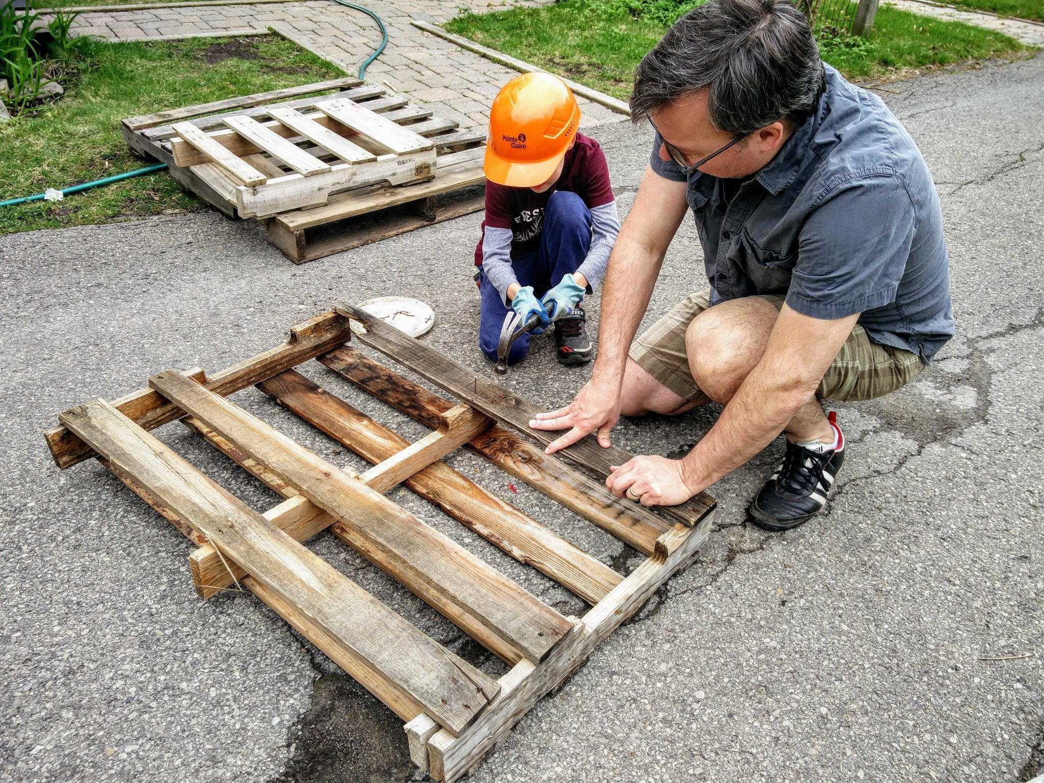 How to make a DIY mud kitchen – Active For Life