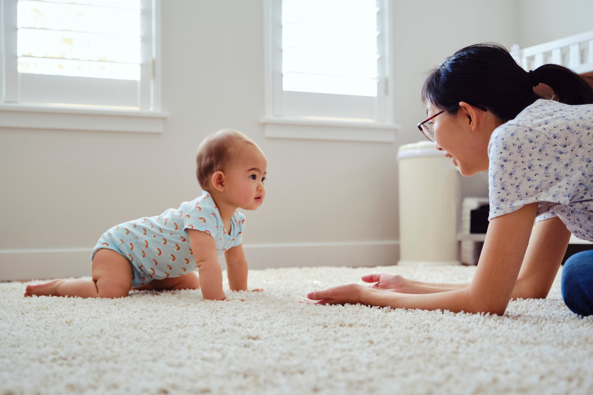 30 engaging baby activities for cognitive & physical development ...