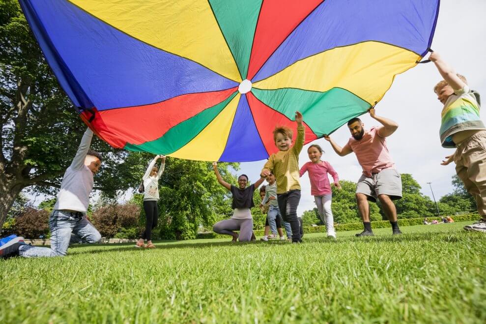 10 parachute games and activities for kids – Active For Life