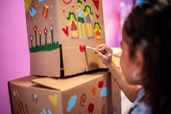 20 creative cardboard box games, crafts, and activities for kids ...