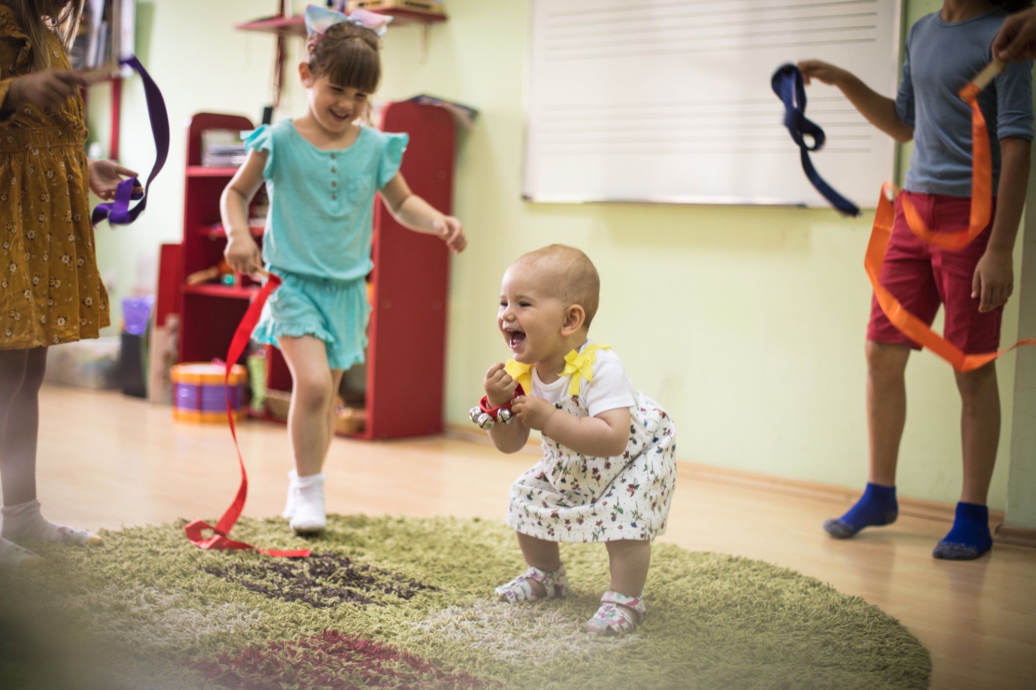 What is music and movement? 15+ activities to benefit child development ...