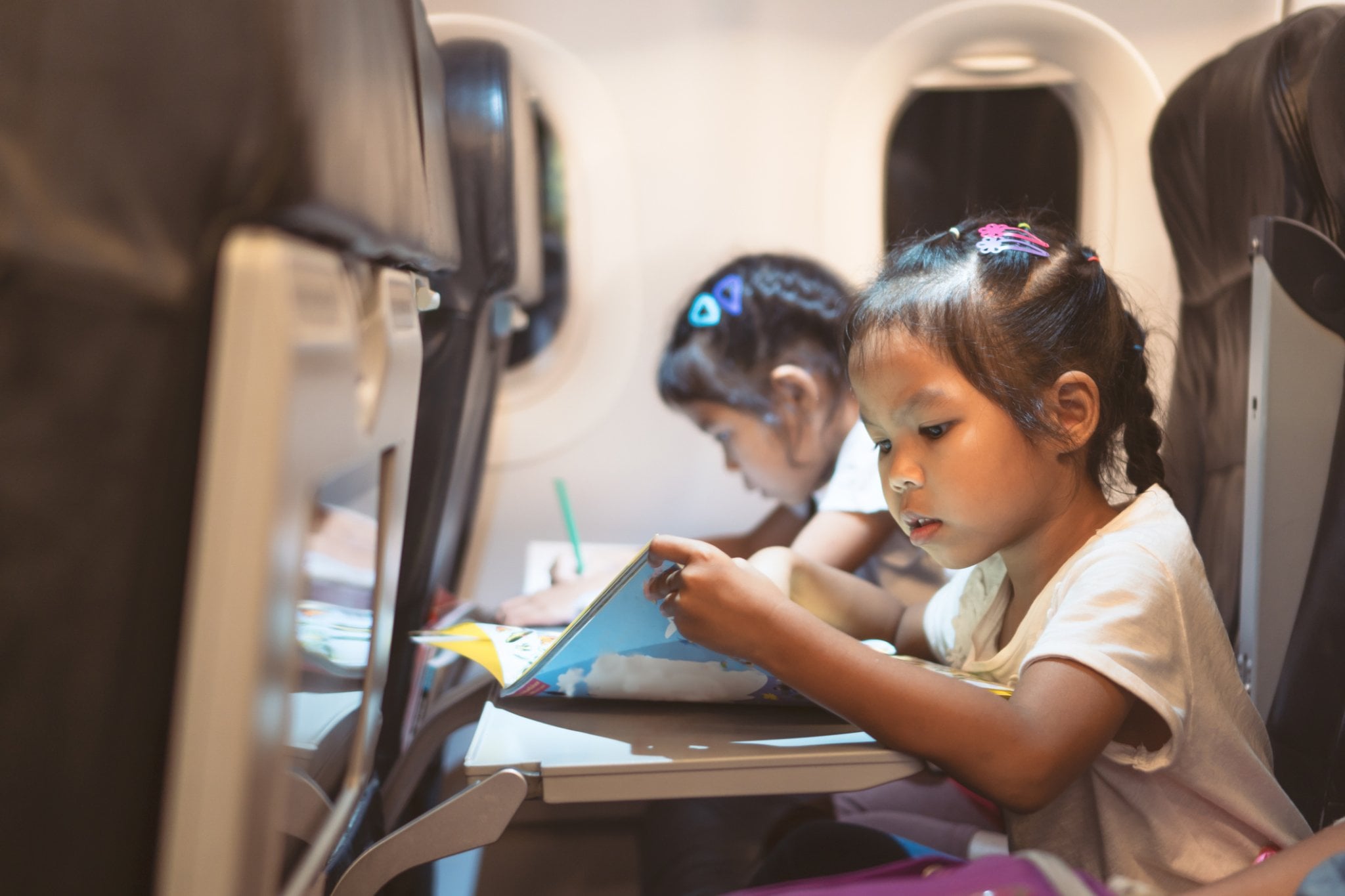 60 fun road trip & airplane activities to keep toddlers & kids ...